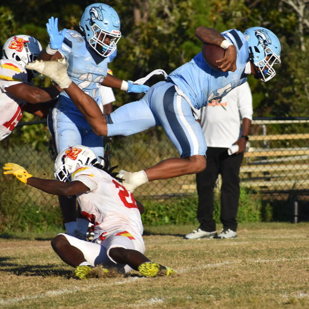 LIGHTHOUSE CLOSES OUT REGULAR SEASON 9-1 | Lighthouse College Makos